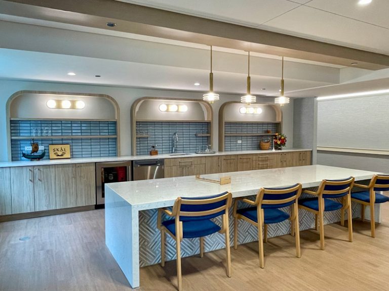 Assisted Living in Chicago - Norwood Park - The Danish Home